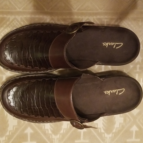 Clarks | Shoes | Nearly New Chocolate Clarks Mules | Poshmark